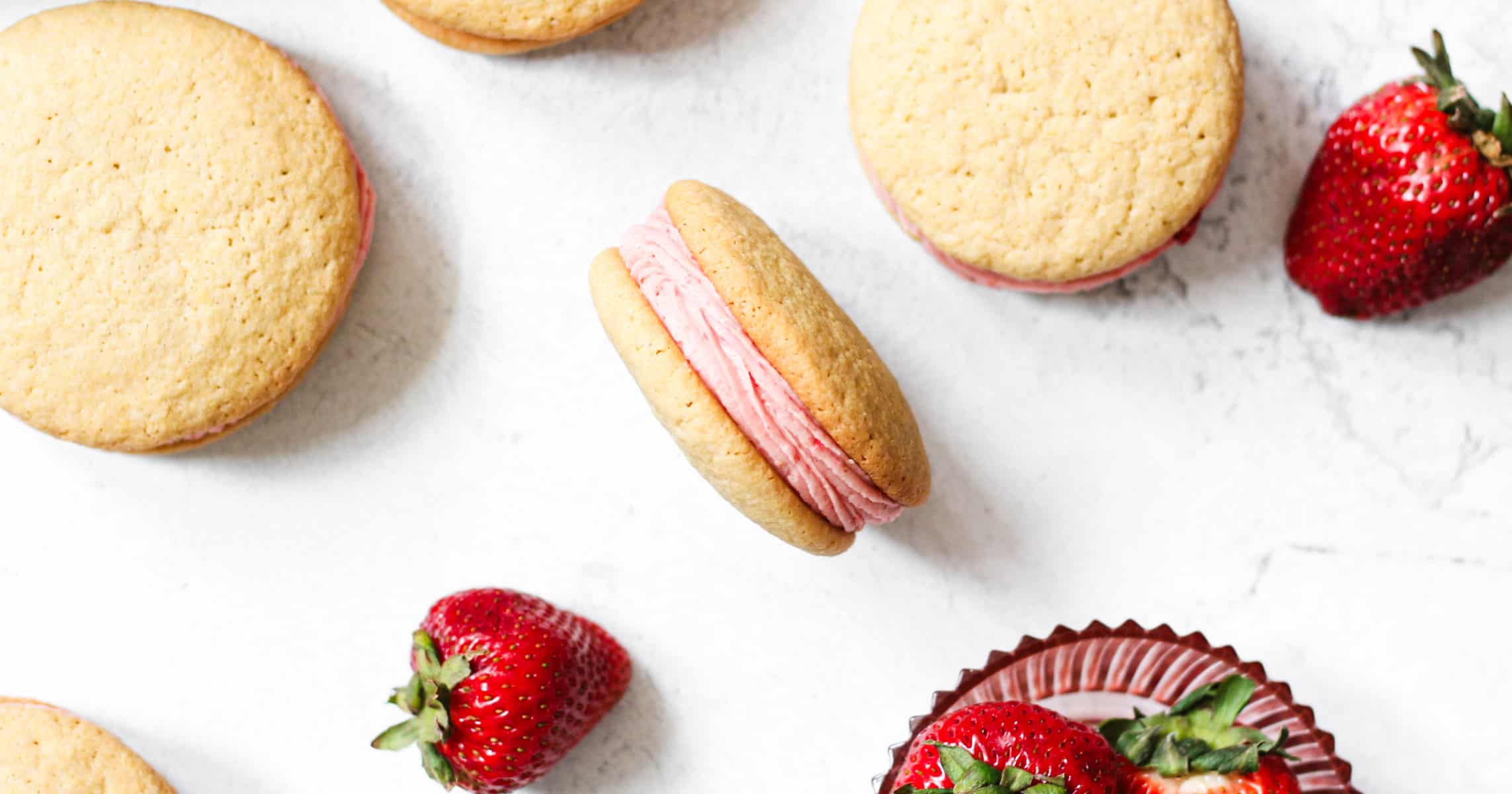 Strawberry Sandwich Cookies Recipe (Roasted Strawberry Filling) - Susan ...