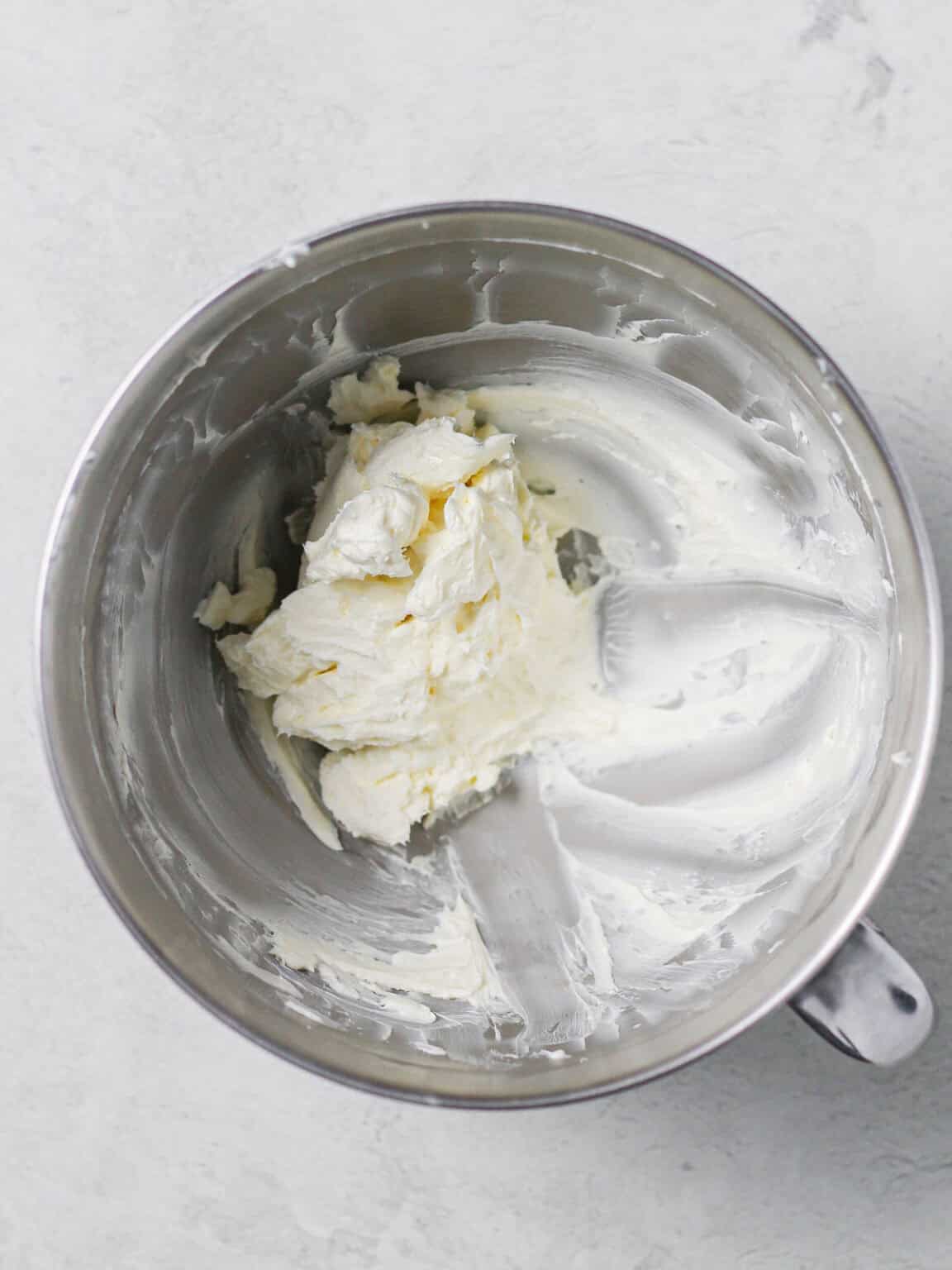 Chai Buttercream Frosting with Cream Cheese - Susan Brings Dessert